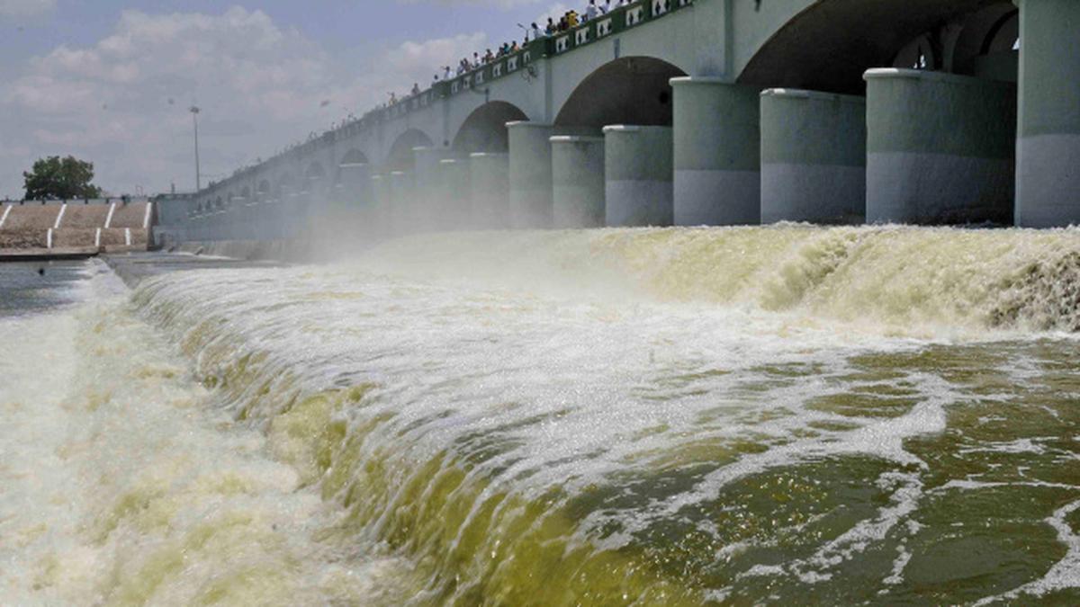 Water released from Grand Anicut - The Hindu