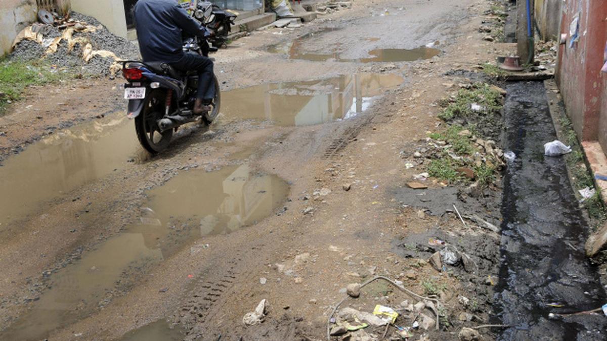 Chromepet New Colony residents on the warpath - The Hindu