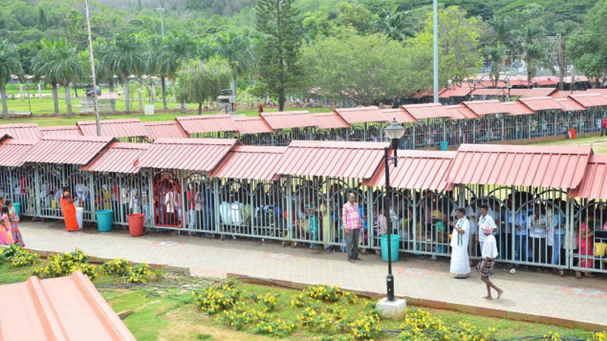 ‘TTD will launch exercise to streamline protocol procedures’ - The Hindu