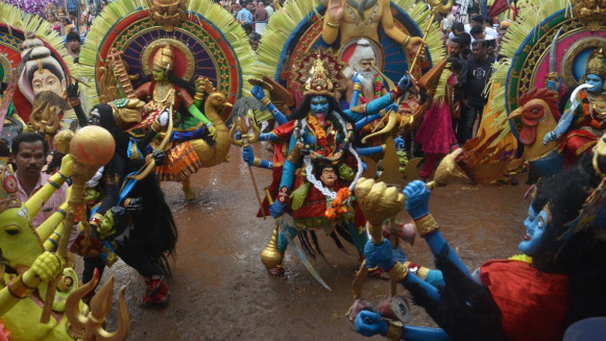 Colourful start to Onam with Athagosham in Kochi - The Hindu