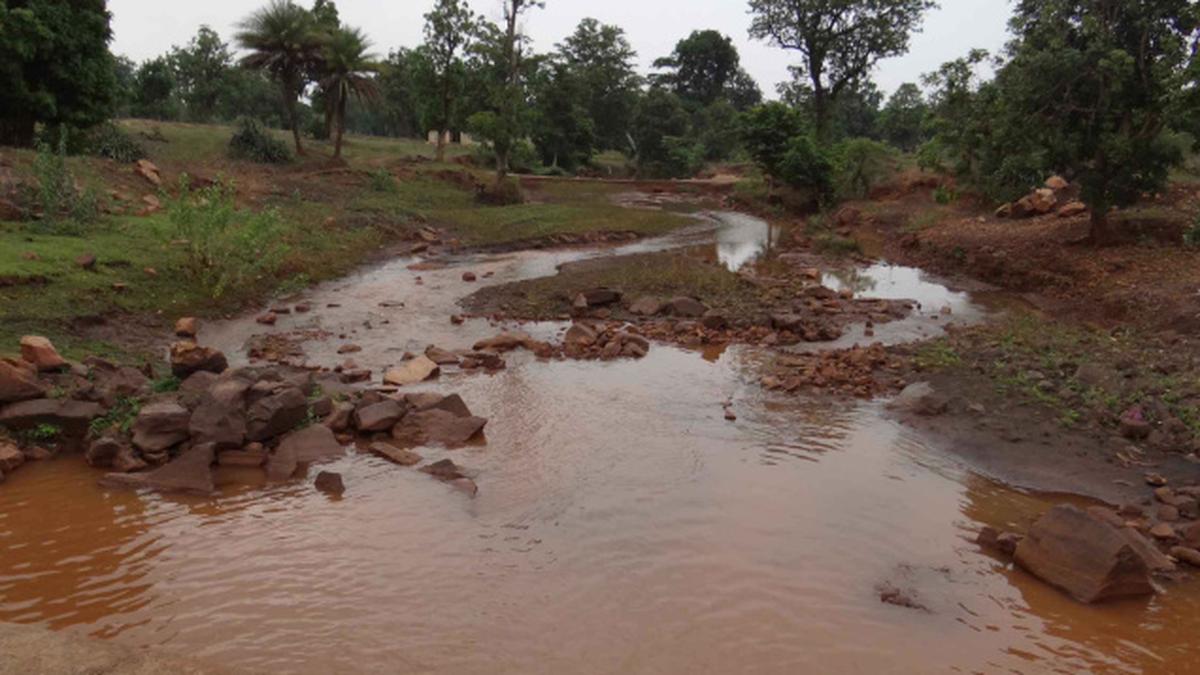 ‘Red water’ muddies life for Dantewada villagers - The Hindu