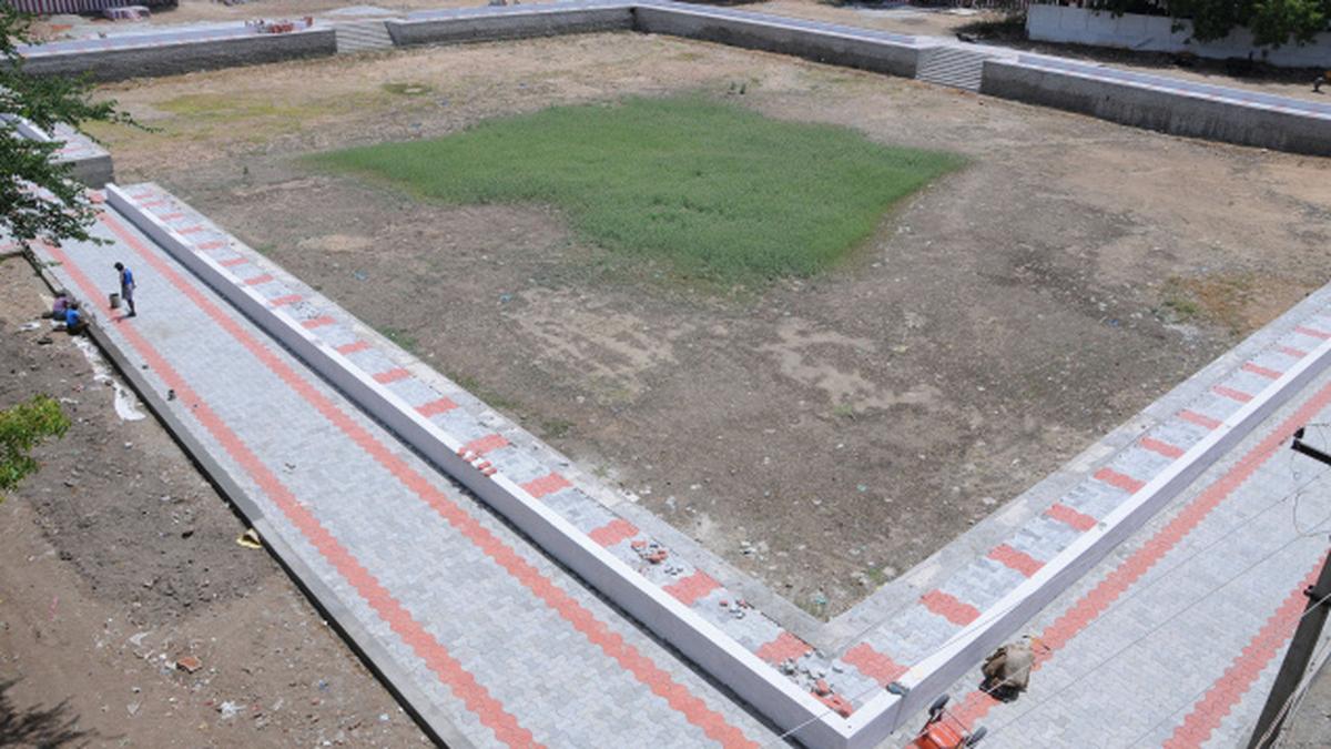 Tallakulam temple tank set to become an attraction in Madurai - The Hindu