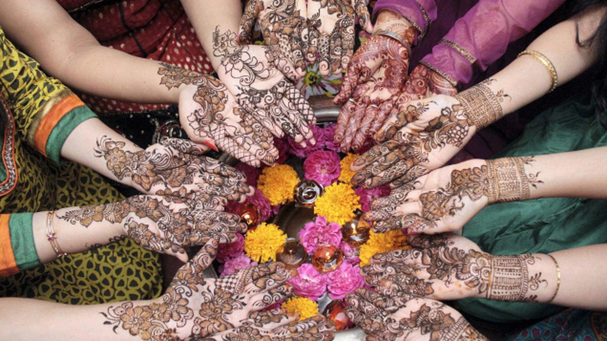 The art of mehendi - The Hindu