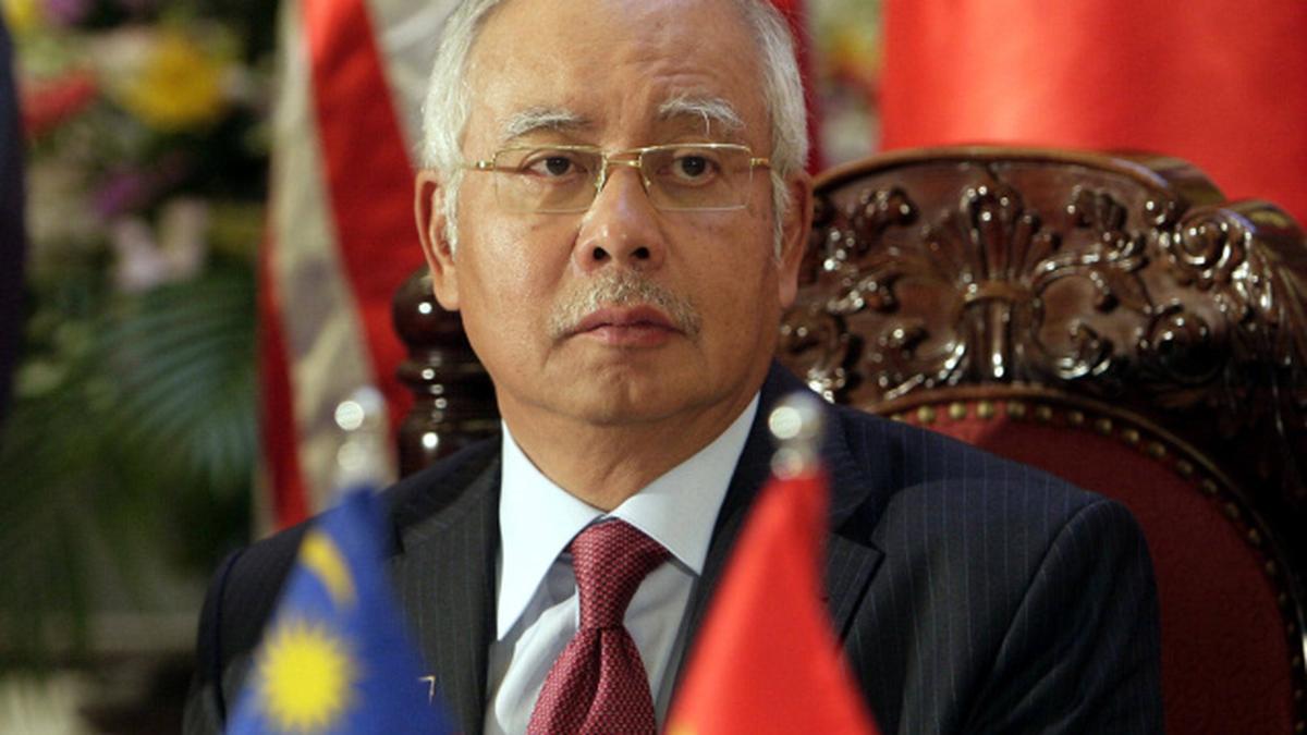 Malaysian PM, ruling party sue online news portal - The Hindu