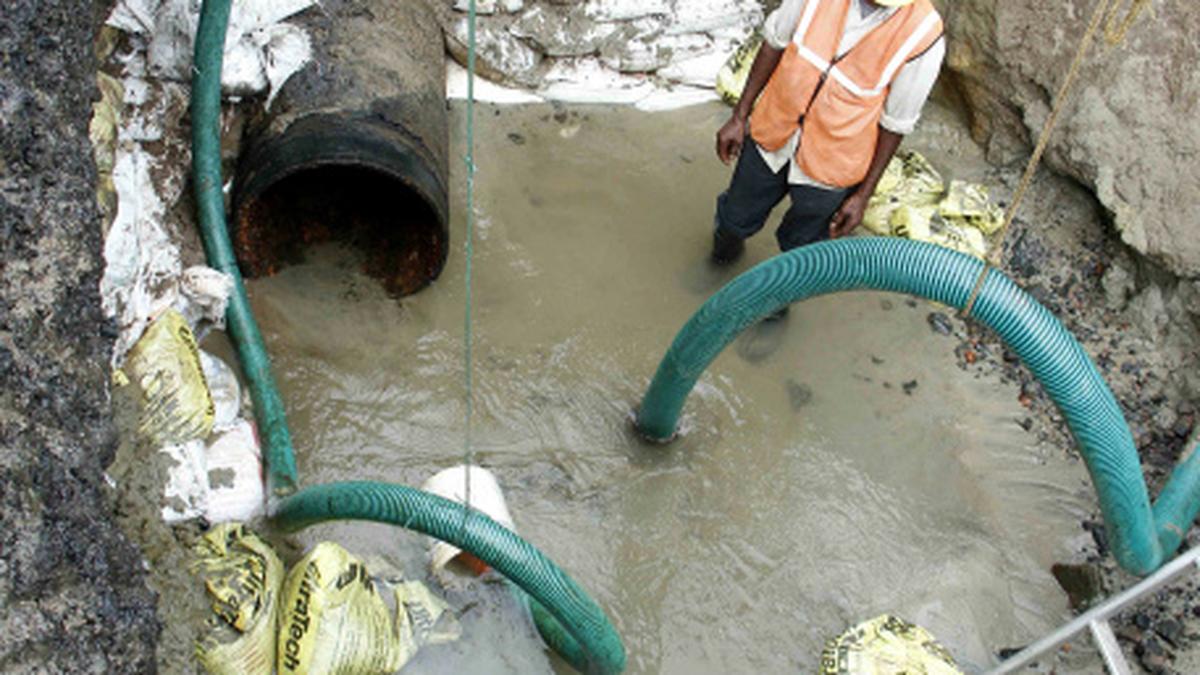 ’Water pipeline repair work in Kochi to be over by late night’ - The Hindu