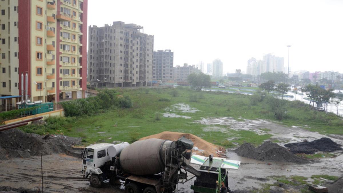 On the dark side of Kolkata’s satellite towns - The Hindu