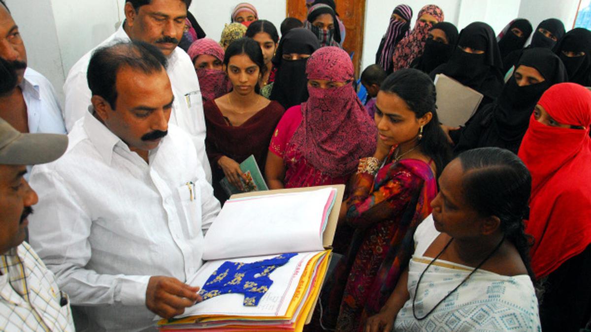 Muslim women take to fashion designing - The Hindu