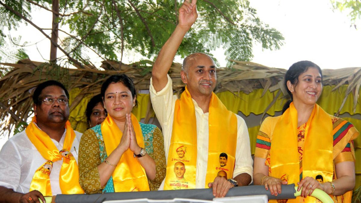 Jayadev for development plank - The Hindu