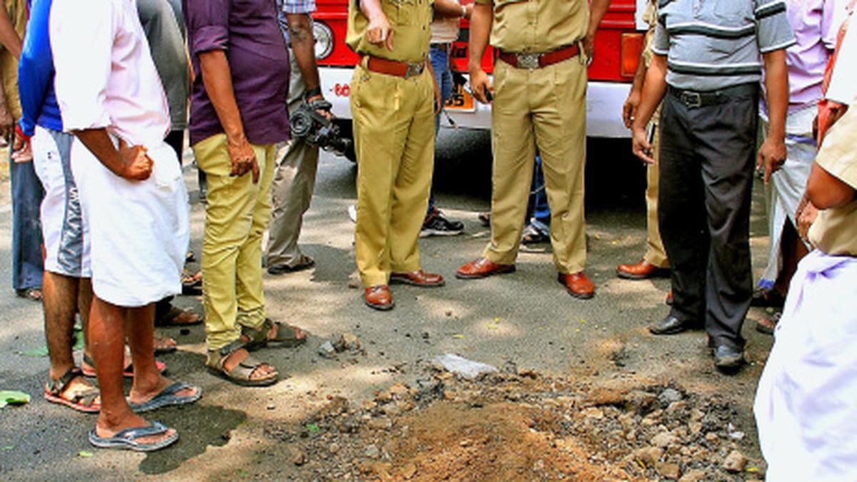 Two workers suffocate to death in manhole - The Hindu