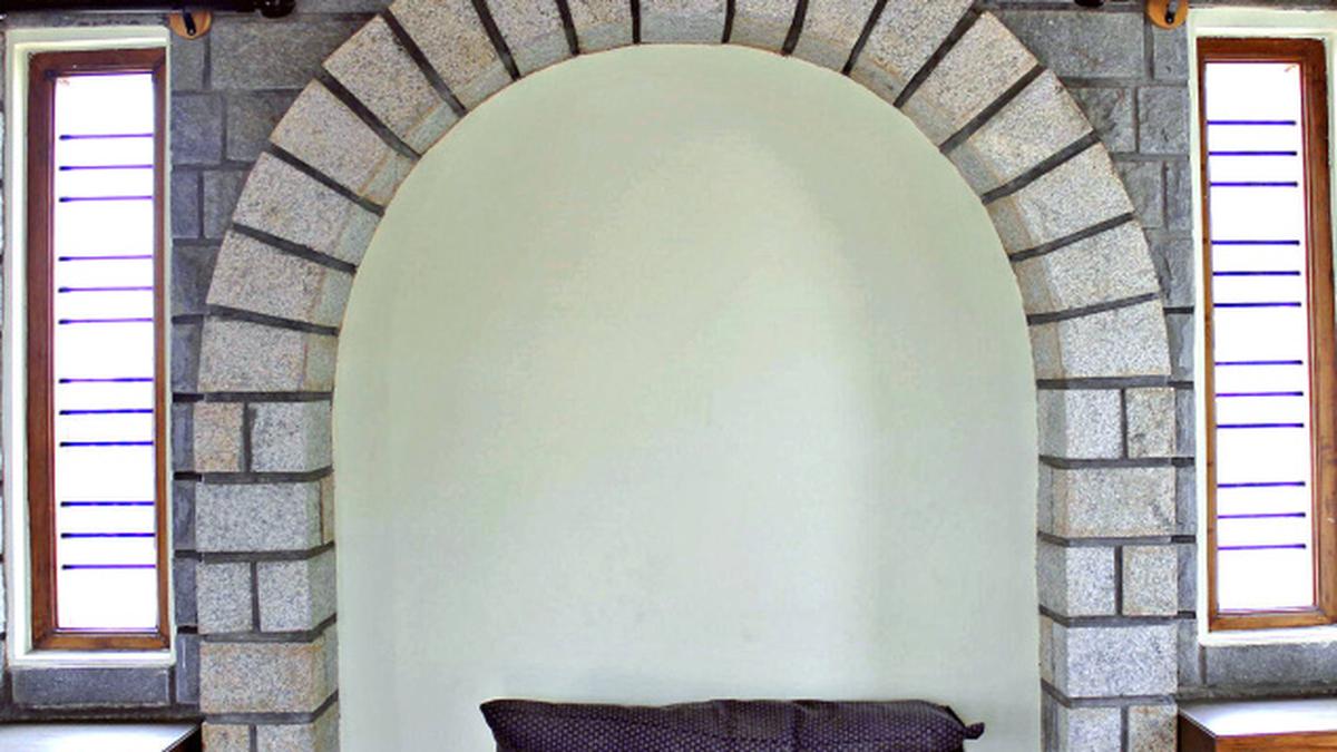 Building an arch - The Hindu