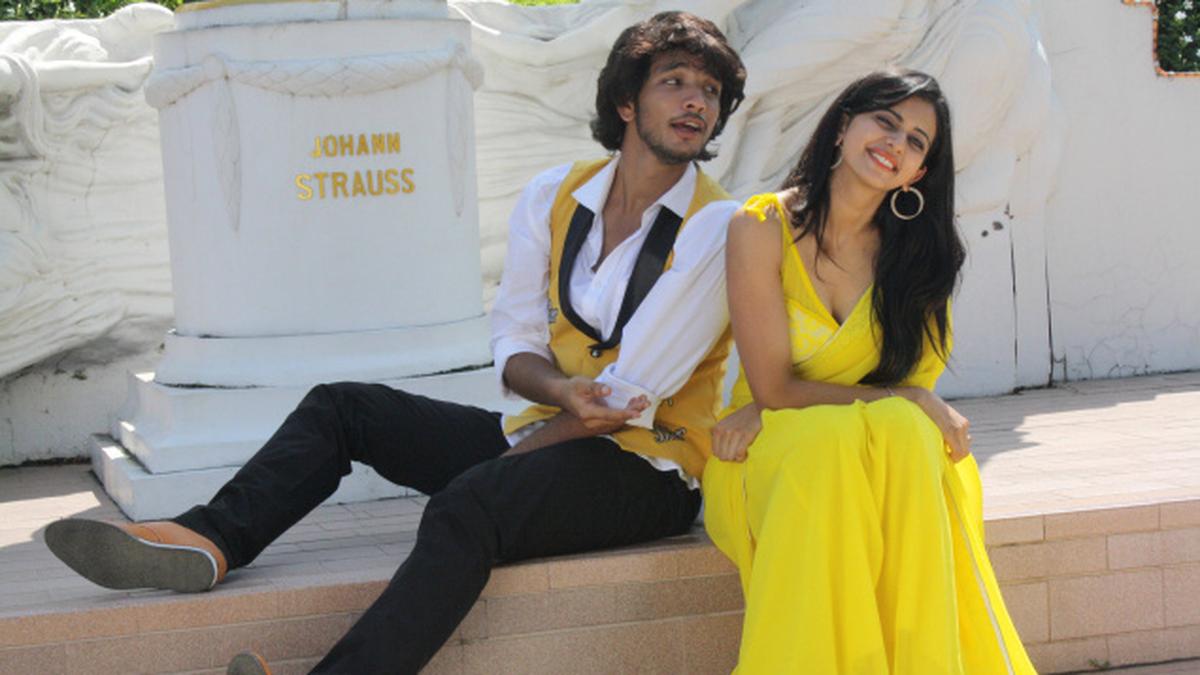 Yennamo Yedho: Neither romance, nor comedy - The Hindu