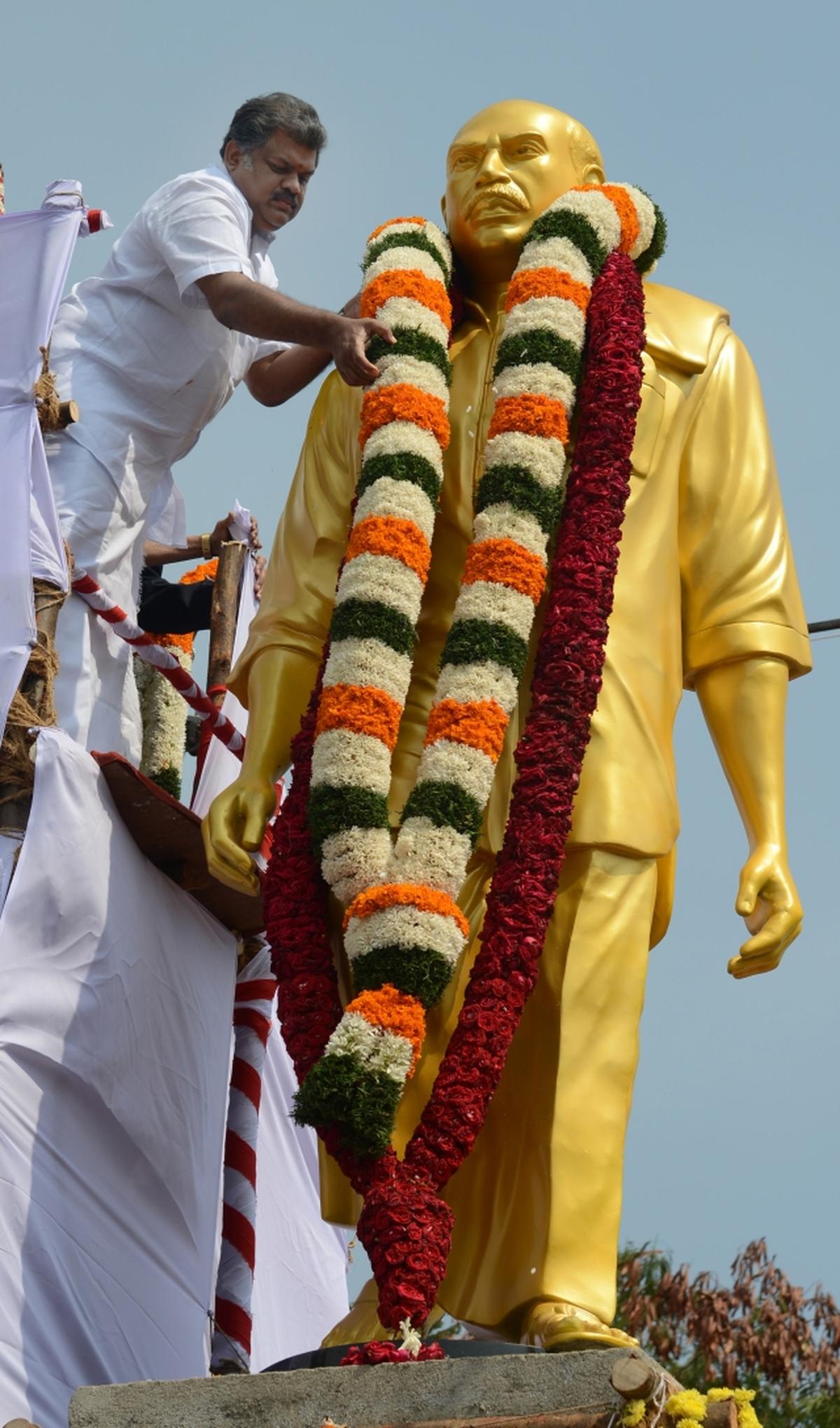 "Renaming port after Kamarajar a fitting tribute to former CM" - The Hindu