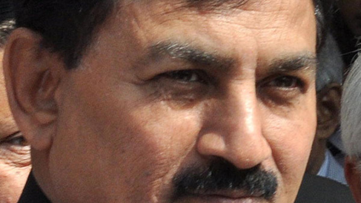 Bharatsinh Solanki may be made Gujarat Congress chief - The Hindu