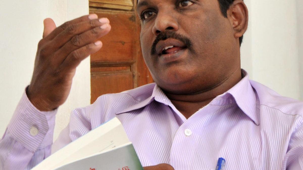 Book on revolutionary poet Vanidasan released in Puducherry - The Hindu
