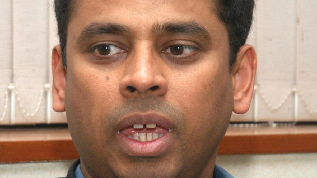 Former Lambeth Mayor Neeraj Patil joins BJP - The Hindu