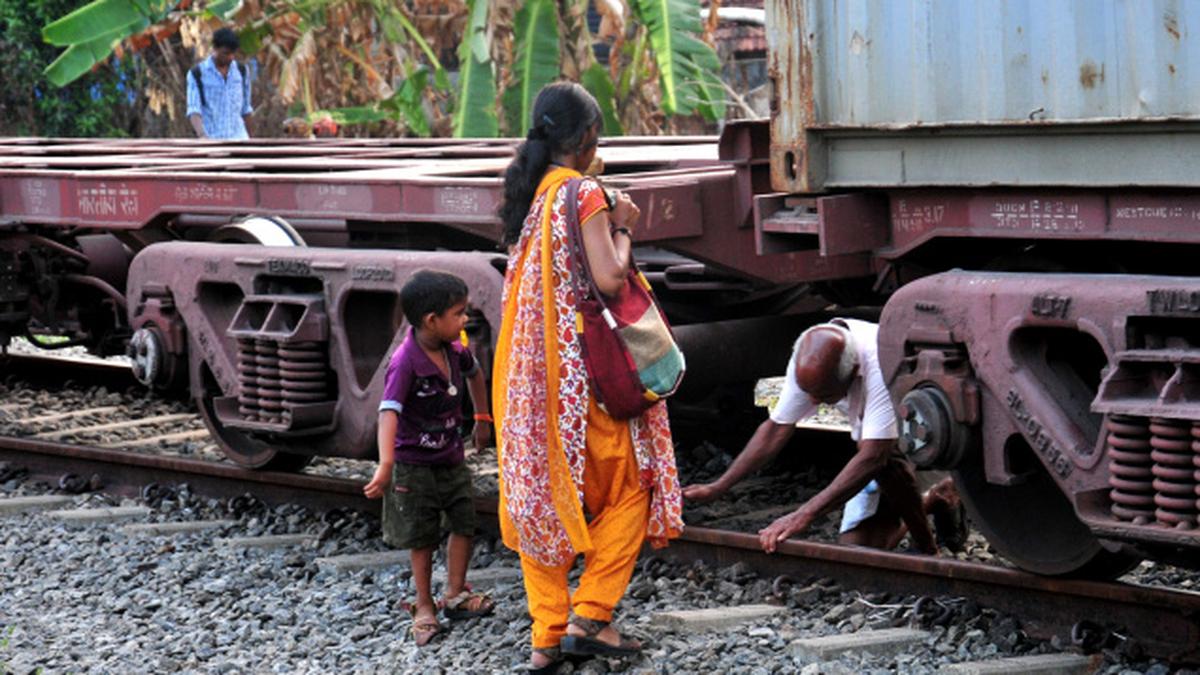Ponekkara bridge: railway gets ready to begin works - The Hindu