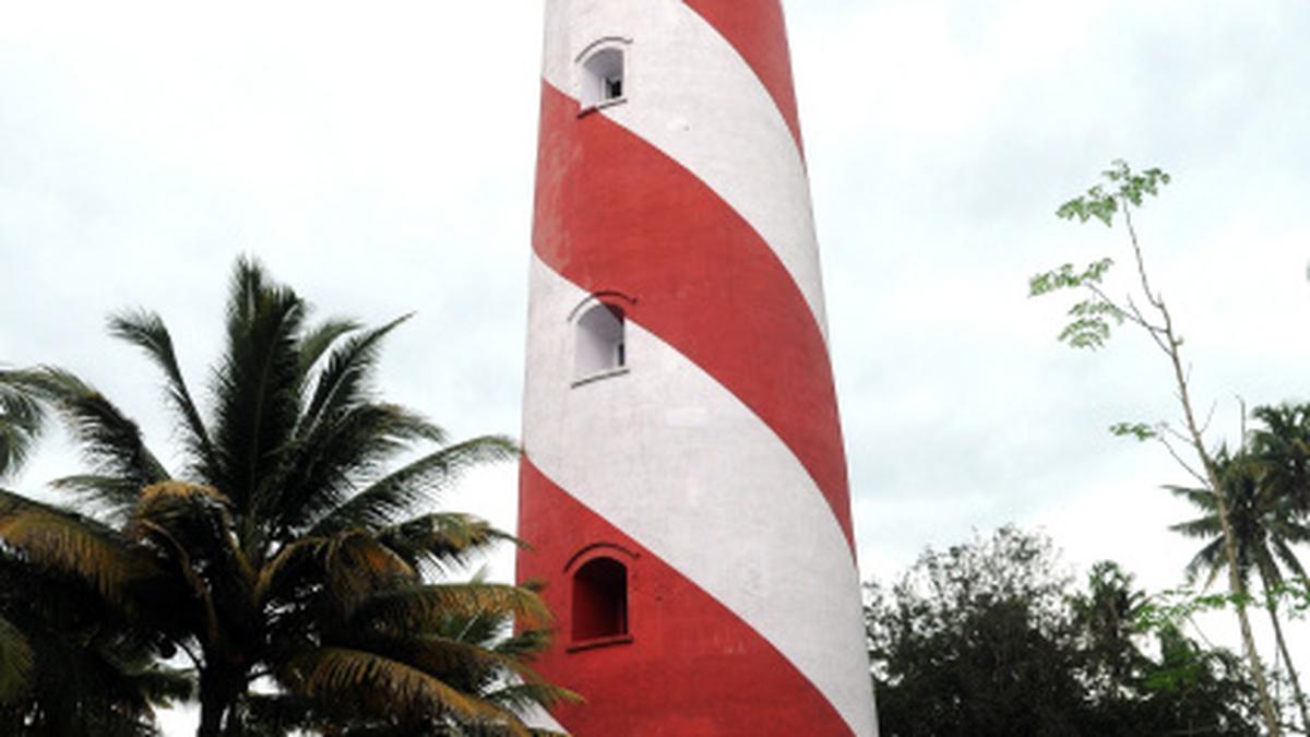 Tangasseri lighthouse to stay open for longer hours - The Hindu