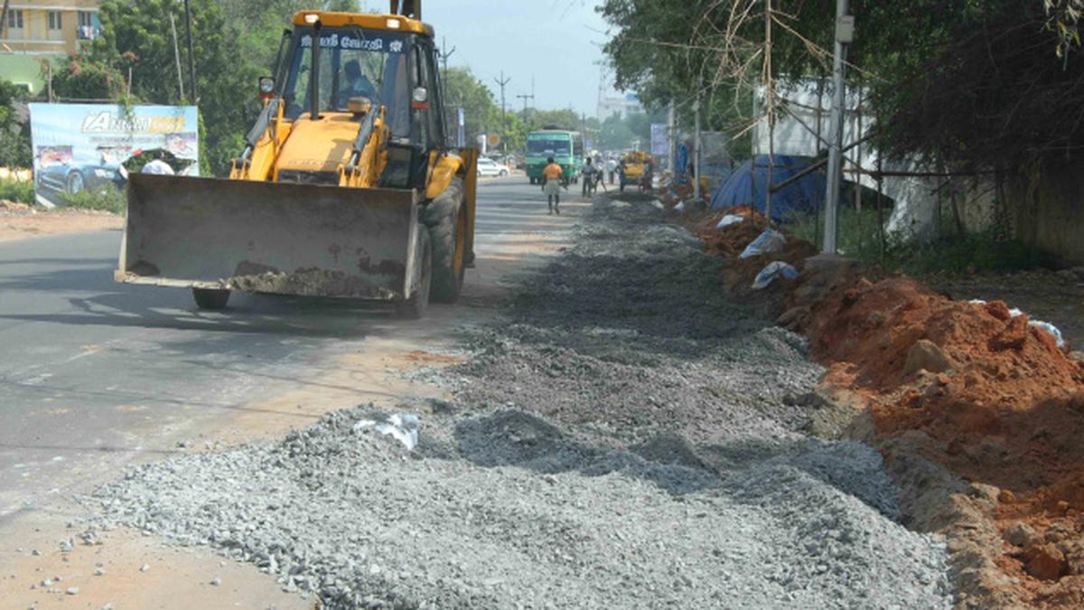 Work begins on widening a stretch of Dindigul Road - The Hindu