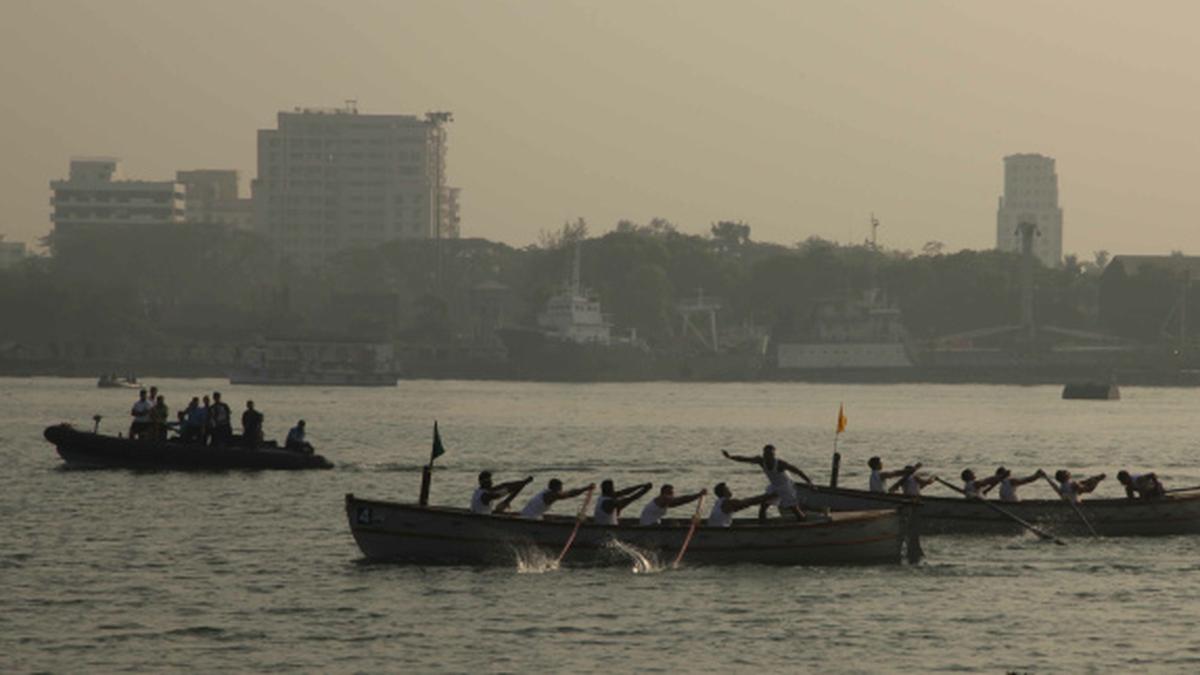 Navy to set up watermanship training centre in Kochi - The Hindu
