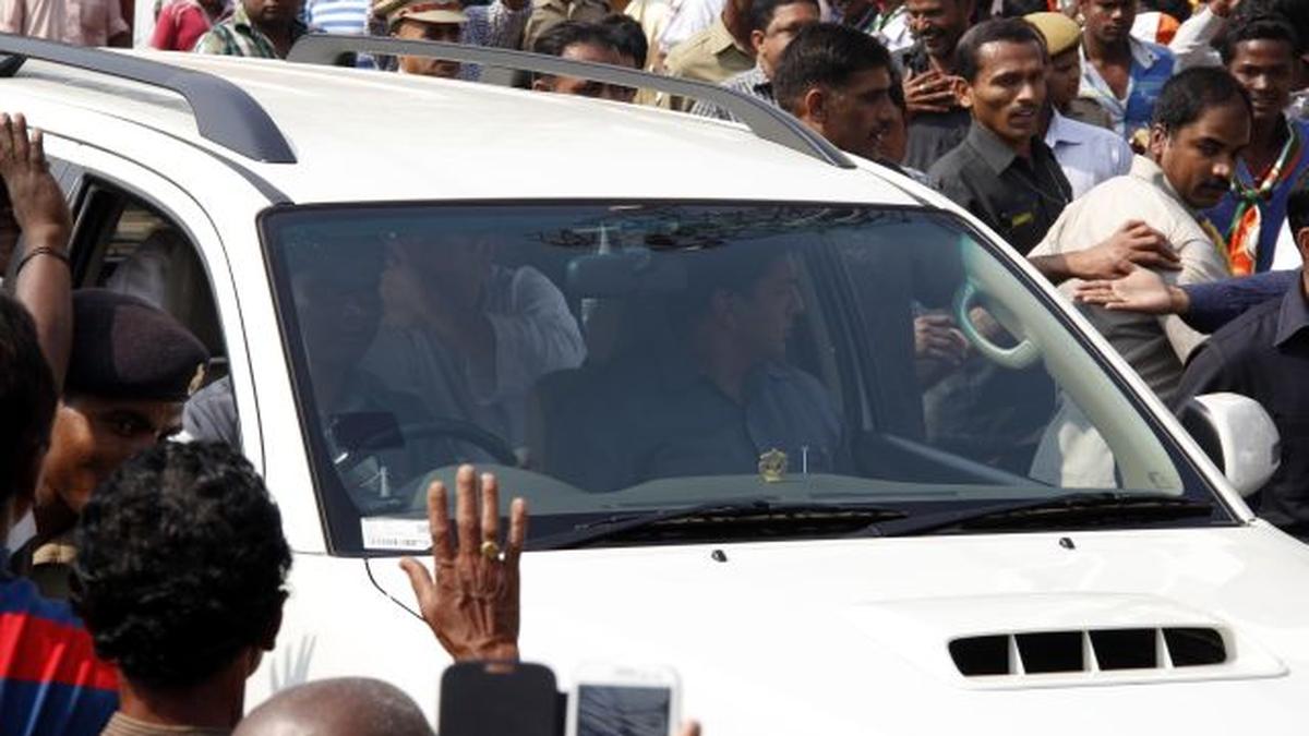 Rahul comes down on BJD at Odisha rally - The Hindu