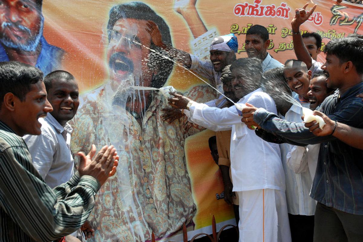 The cult of the leader - The Hindu