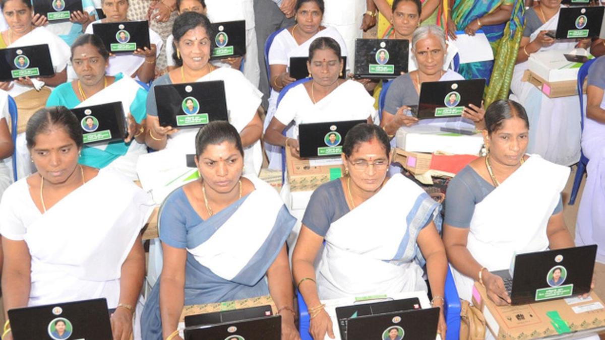 Villupuram nurses jump on to technological bandwagon - The Hindu