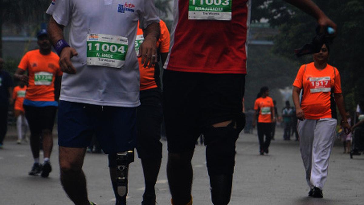Blade runners breeze through Wipro Chennai marathon - The Hindu