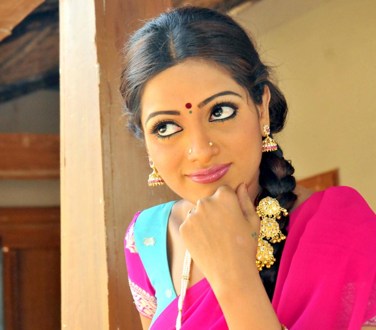 Udaya Bhanu alleges use of morphed pictures on posters - The Hindu