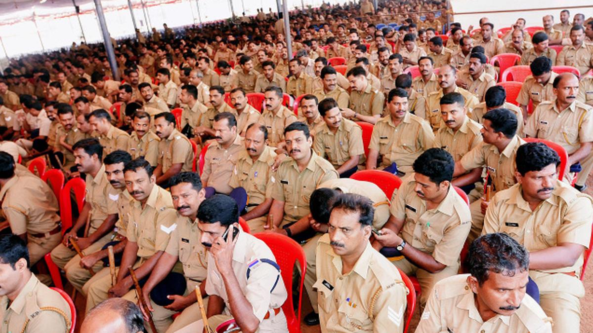 Police tighten vigil for mass contact at Kannur - The Hindu