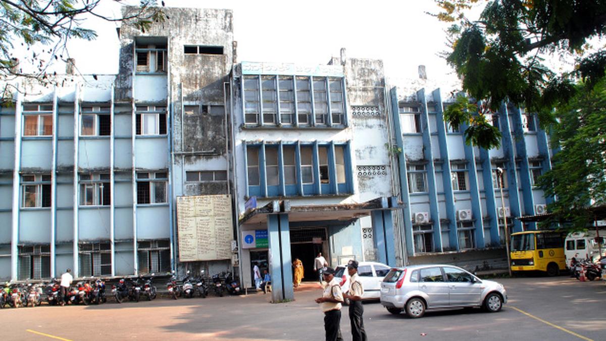 Mangalore Wenlock hospital bid for college hits road block - The Hindu