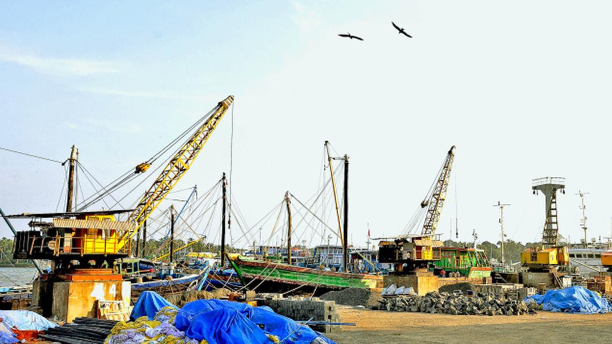 Strike hits functioning of Beypore port in Kozhikode - The Hindu