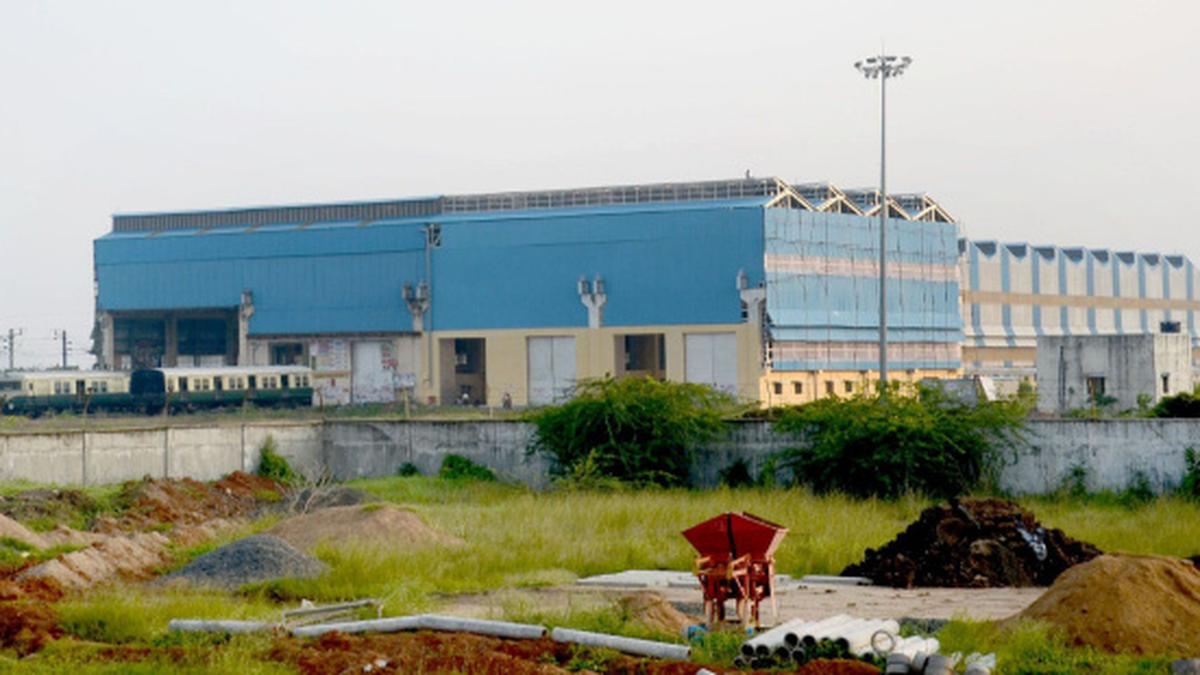 EMU shed lies unused in Velachery - The Hindu