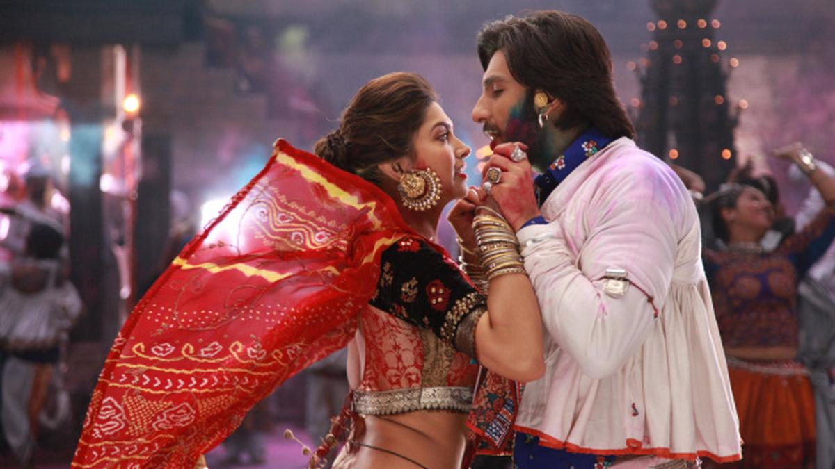 Goliyon Ki Raasleela Ram-Leela: Colour and chemistry - The Hindu
