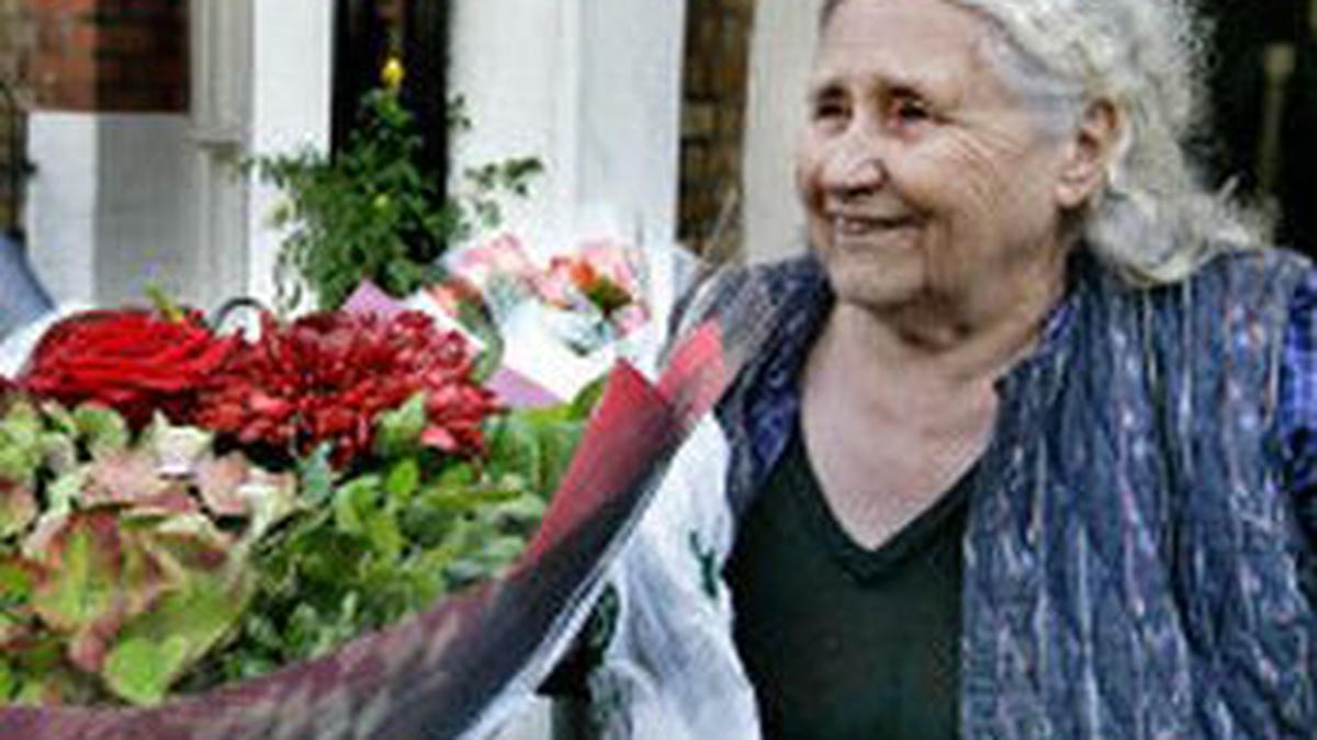 Nobel Prize-winning author Doris Lessing dies at 94 - The Hindu