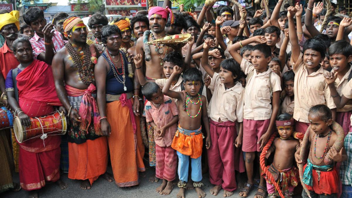 ‘Issue community certificates’ - The Hindu