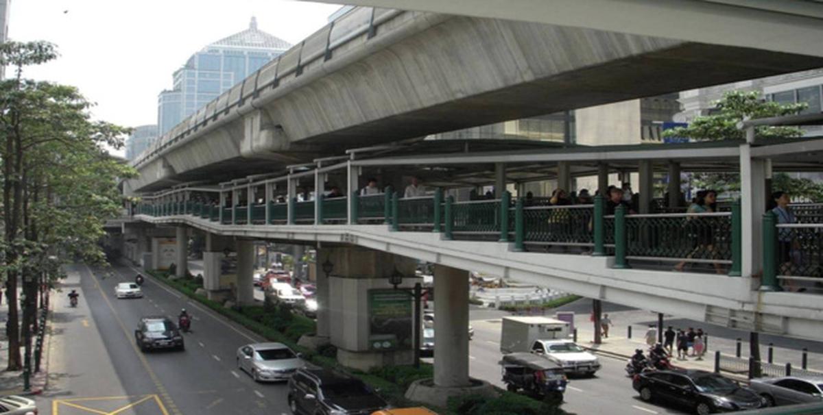 More foot overbridges in Kochi - The Hindu