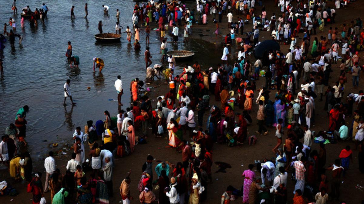 Elaborate arrangements for Panchalinga Darshana - The Hindu