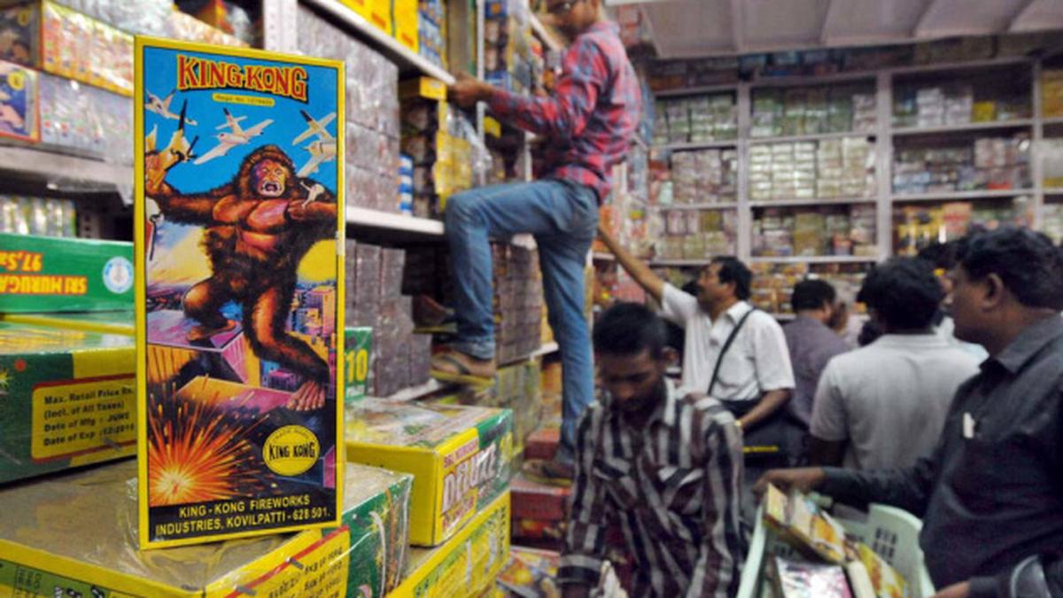 Cracker sales brighten as rain keeps away - The Hindu