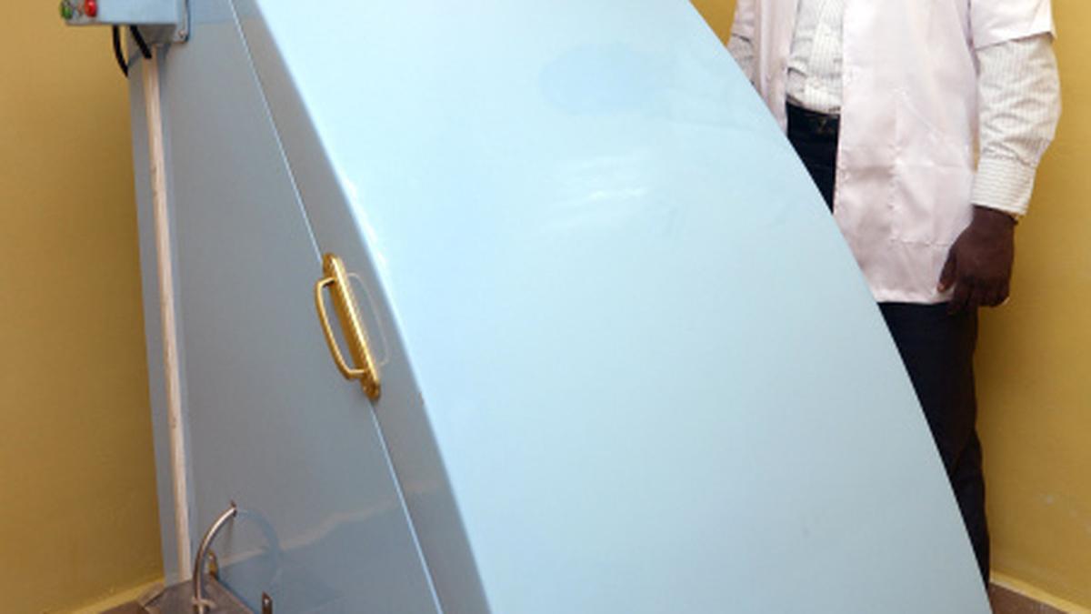 Now, enjoy mud bath in Khadi showroom in Chennai - The Hindu