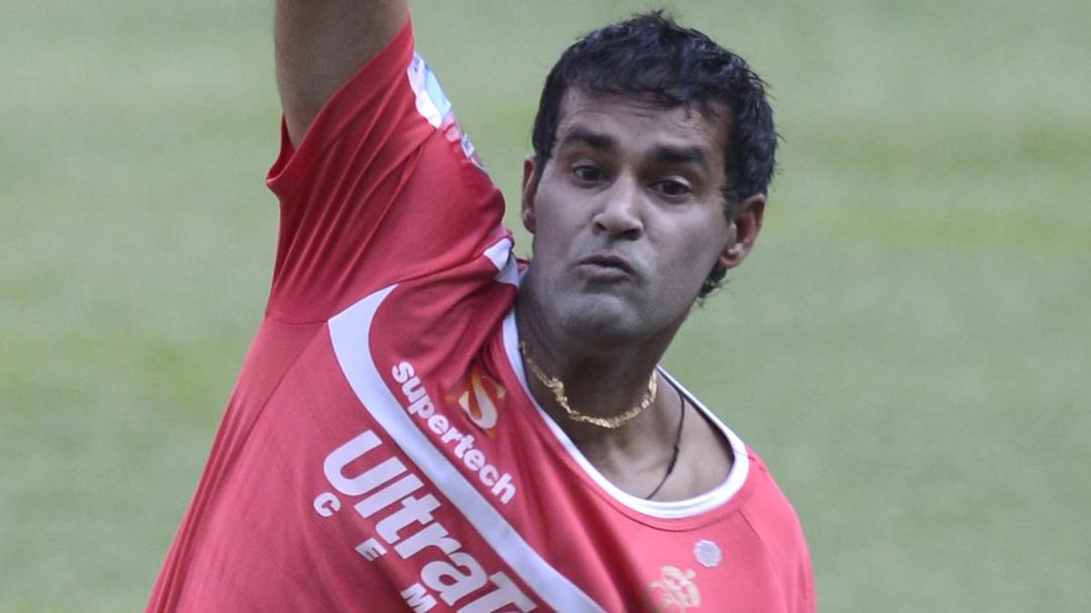 IPL spot fixing scandal: Chandila, two others get bail - The Hindu