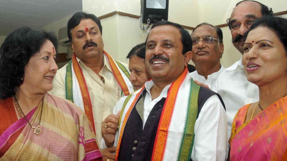 Telangana Congress leaders plan public meeting in Hyderabad - The Hindu