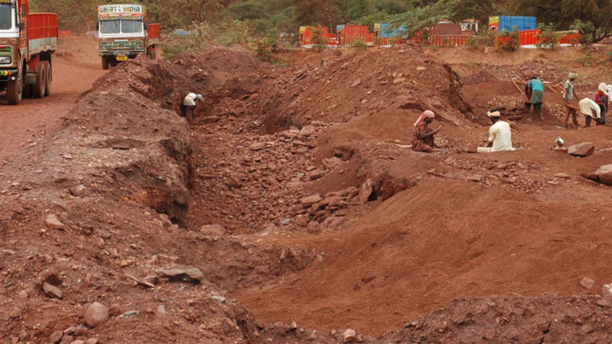 Karnataka illegal mining case: Shamim Banu gets bail - The Hindu