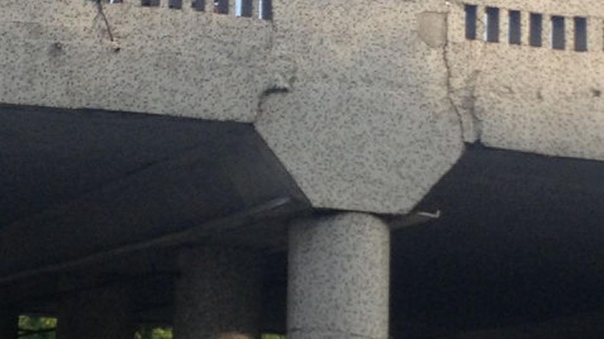 Girl jumps to her death from Gemini flyover - The Hindu