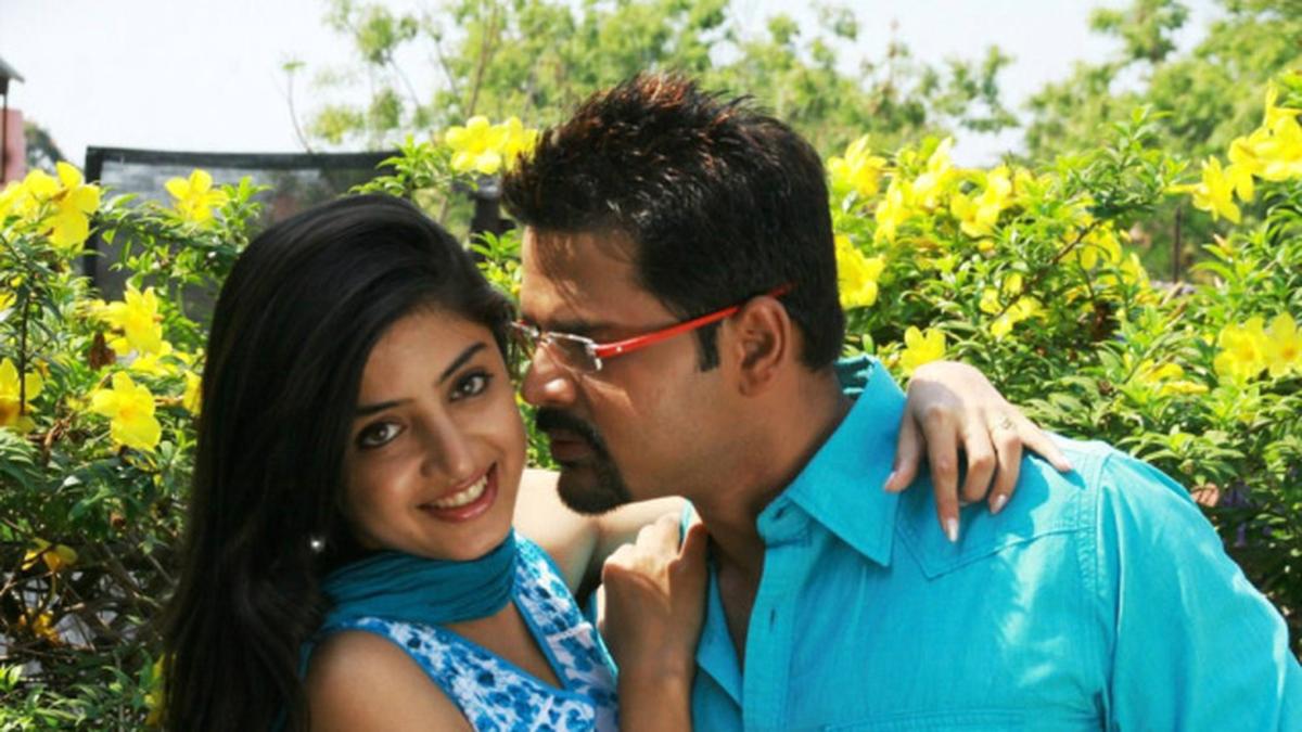 6 Melugu Vathigal: A change of programme - The Hindu