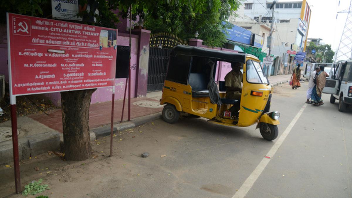 Auto stands lose out to meters - The Hindu