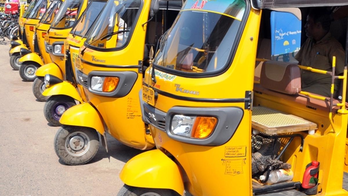 Coimbatore auto unions unrelenting on Rs. 30 as minimum fare - The Hindu