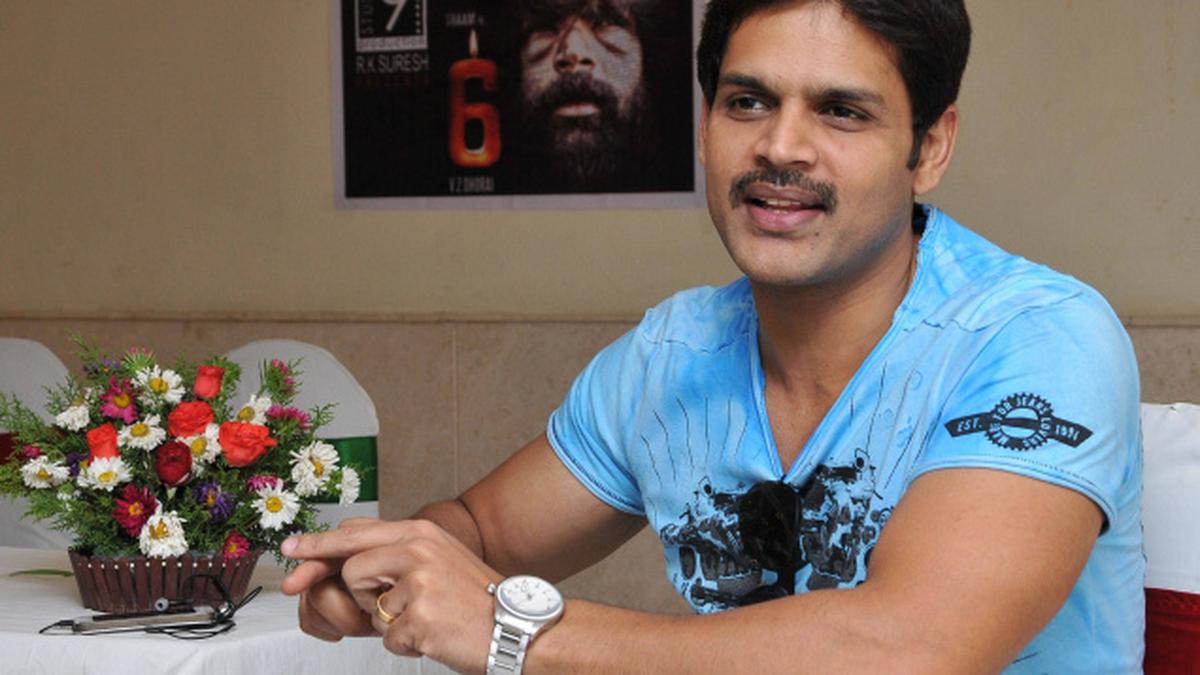 Shaam hits a six - The Hindu