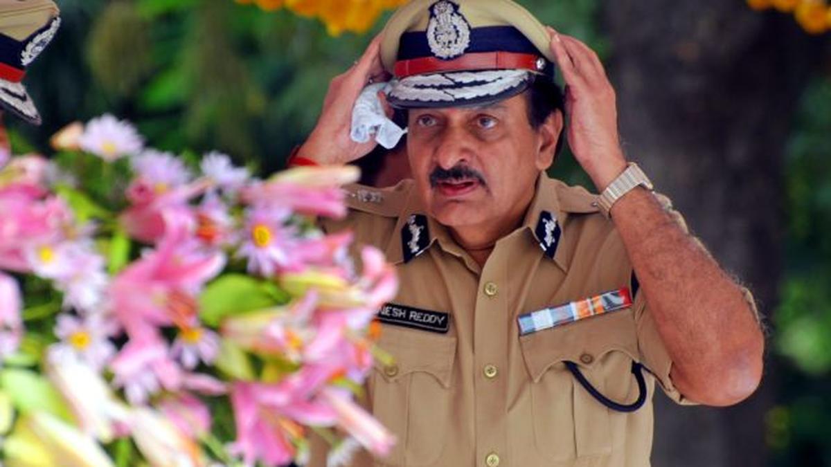 Andhra Pradesh DGP Dinesh Reddy retires - The Hindu
