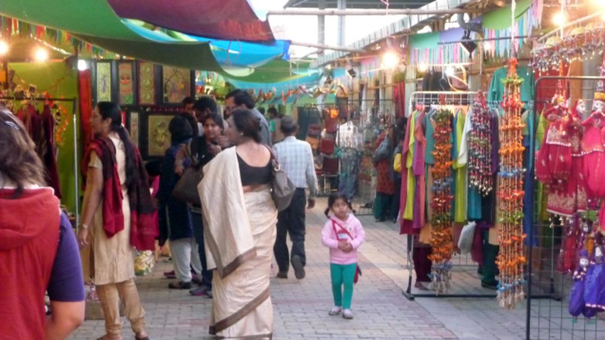 Neighbourhood handicrafts at Delhi Dastkar bazaar - The Hindu