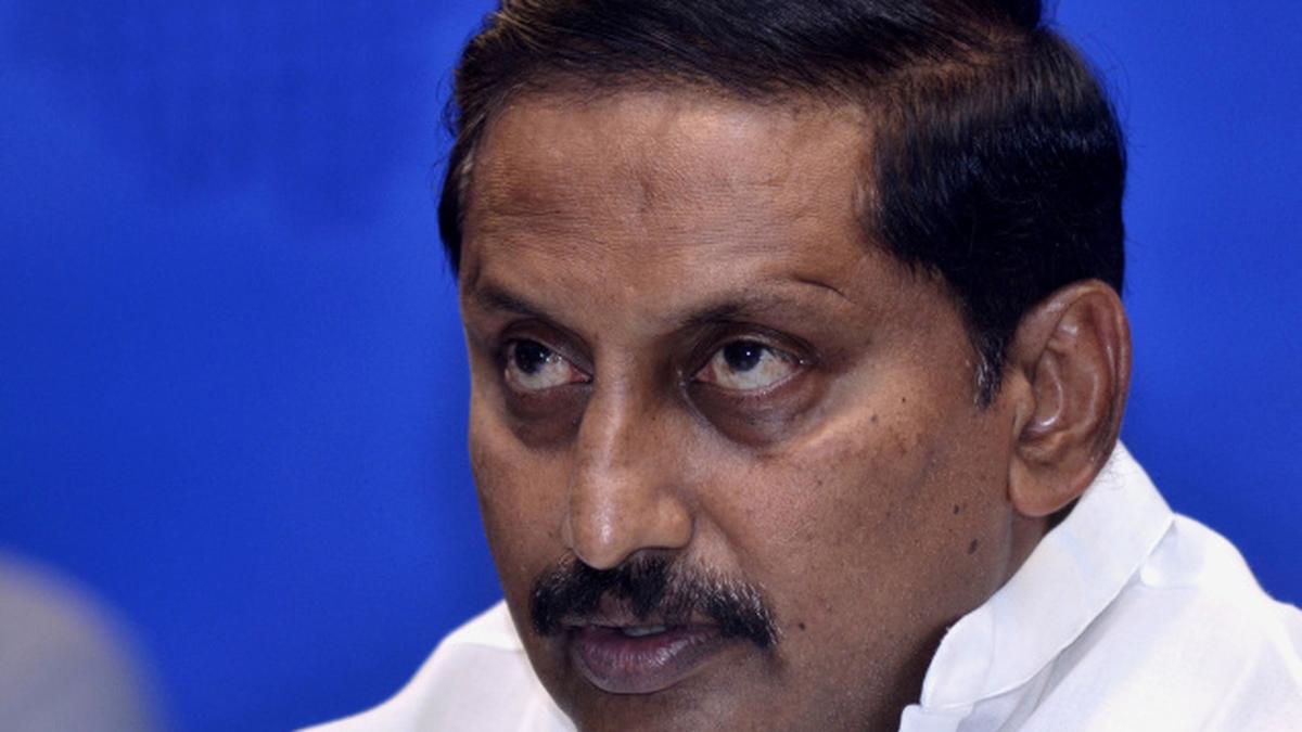 Kiran hits back at Modi - The Hindu